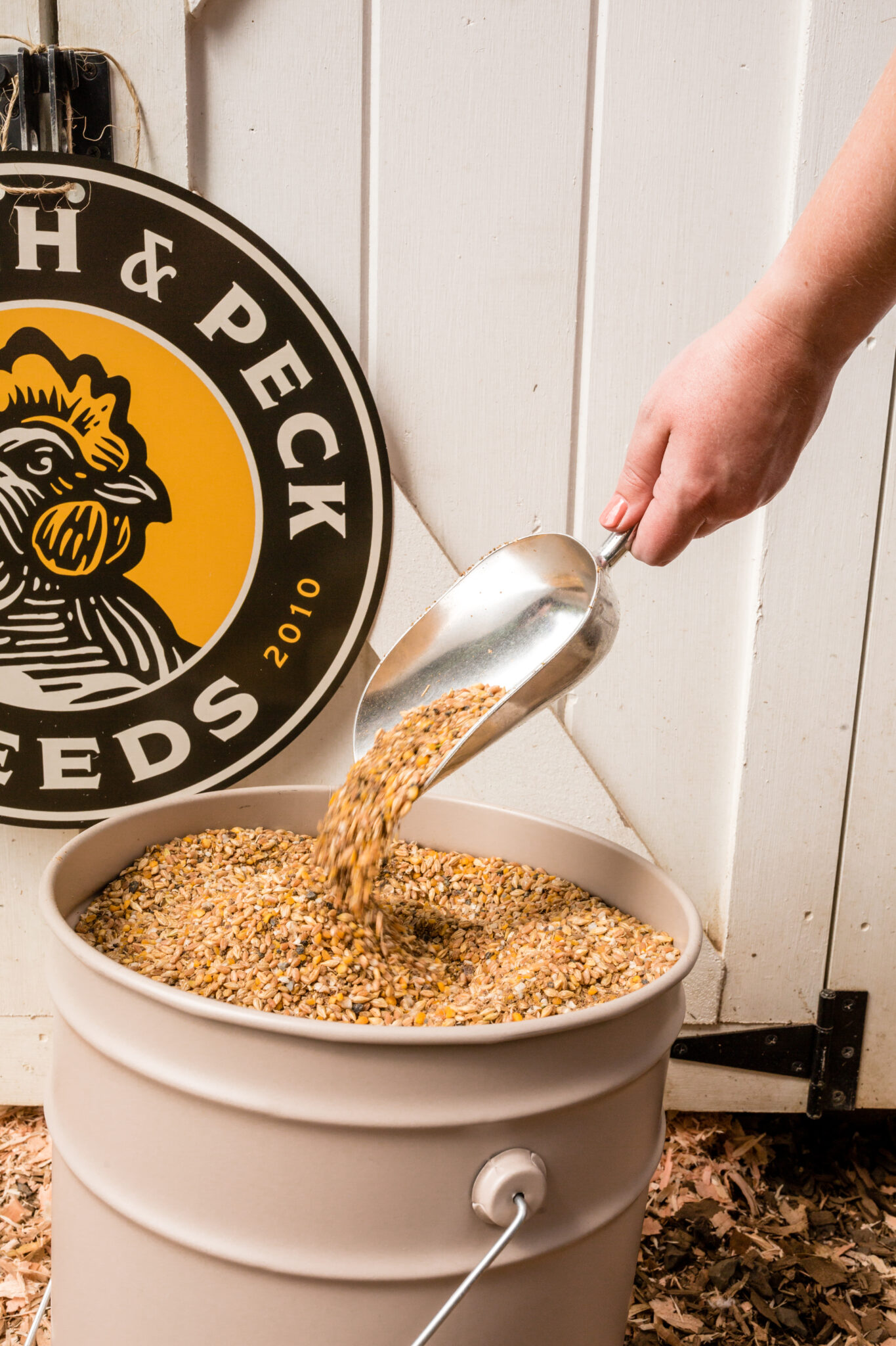 Organic Layer Mash 16% - Scratch & Peck Feeds
